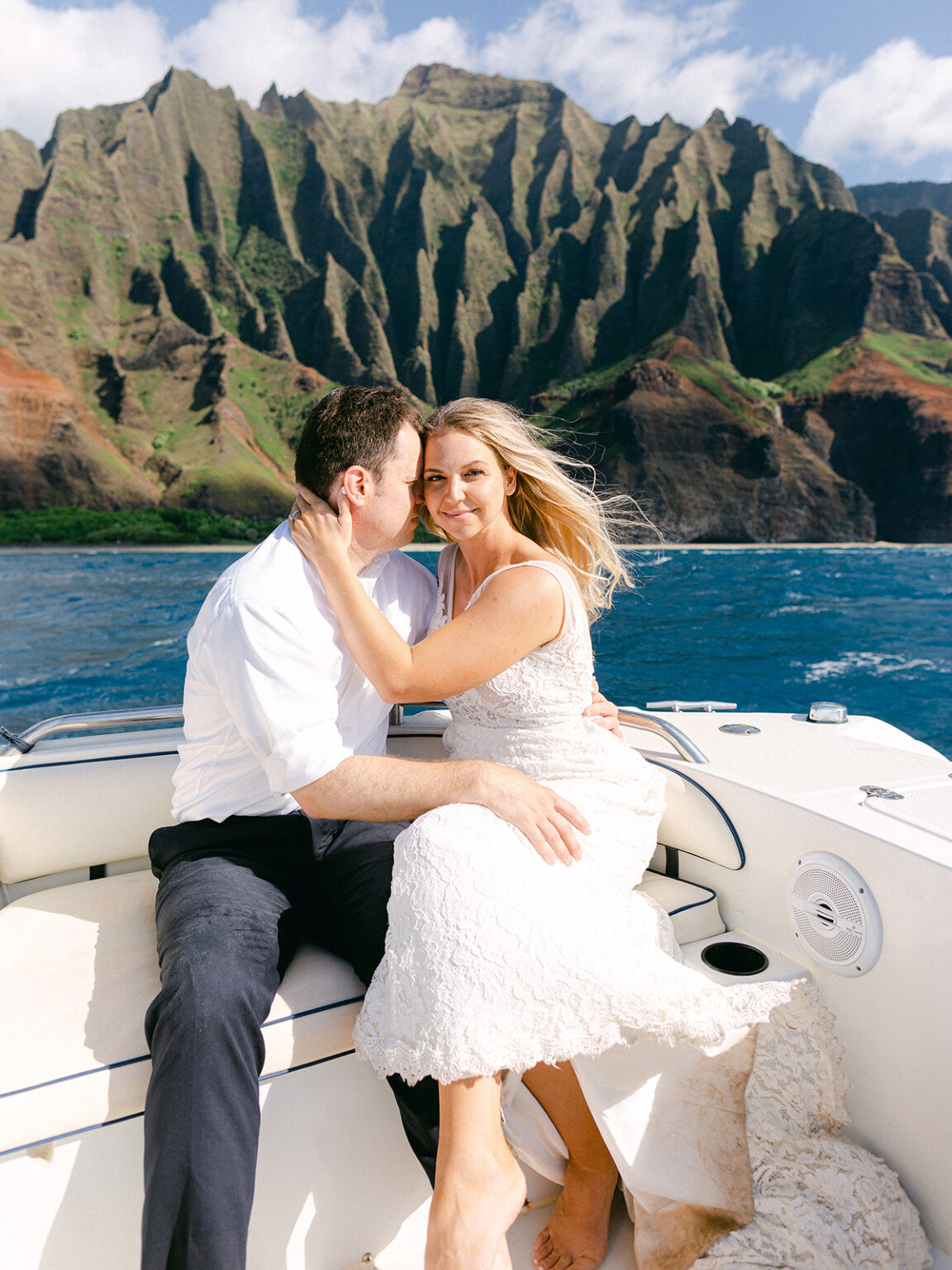 Napali Coast Elopement | Kauai Elopement Photography by Laura Ivanova